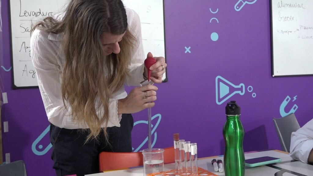 Conectar LAB Posadas reabre sus puertas : Economis