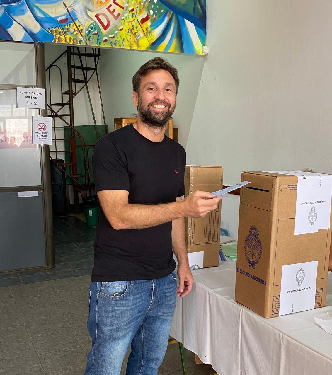 Escaso entusiasmo: hubo poco más de mil votos en la interna de la UCR ...