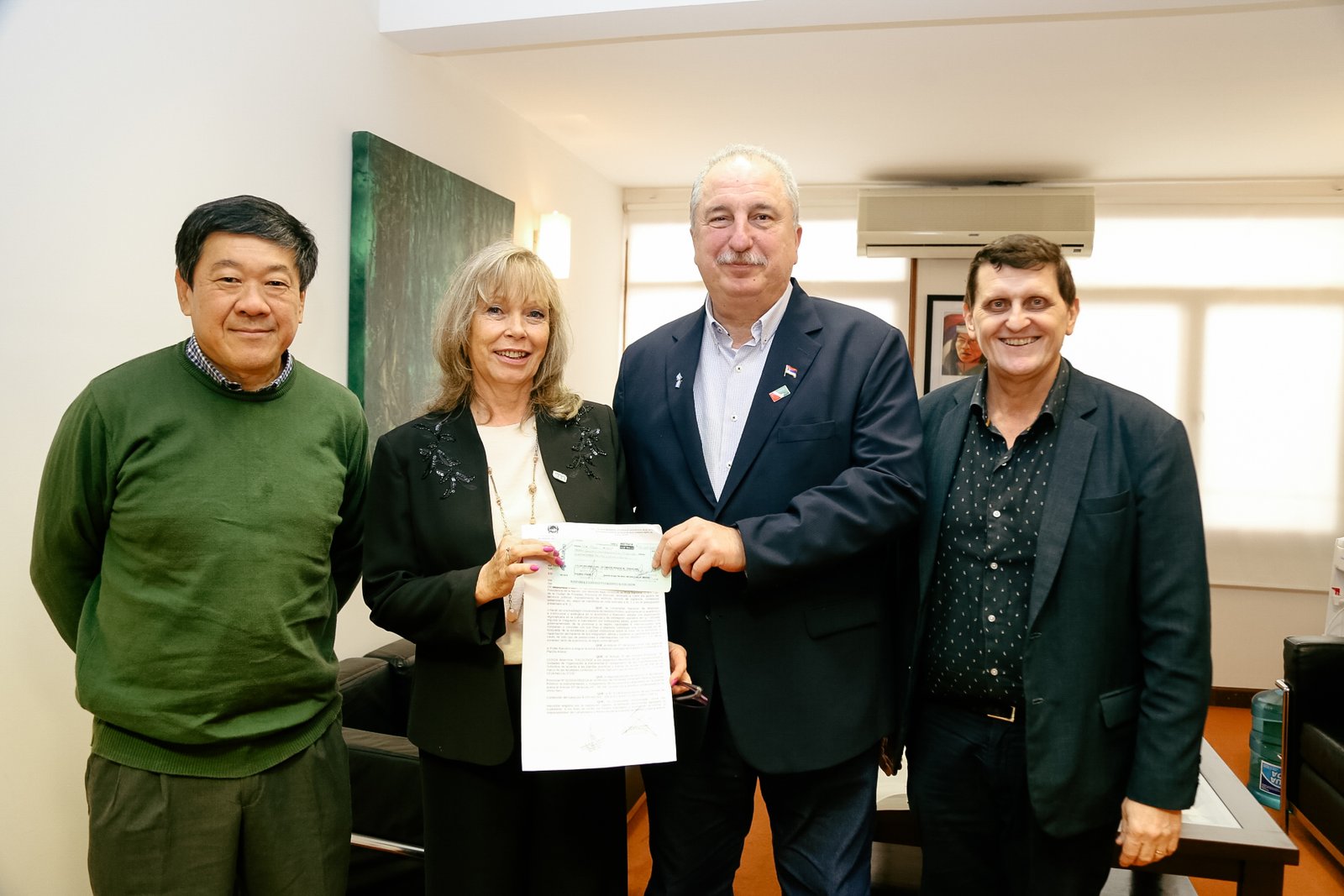 La Provincia entregó un subsidio de 35 millones a la UNaM para gastos ...