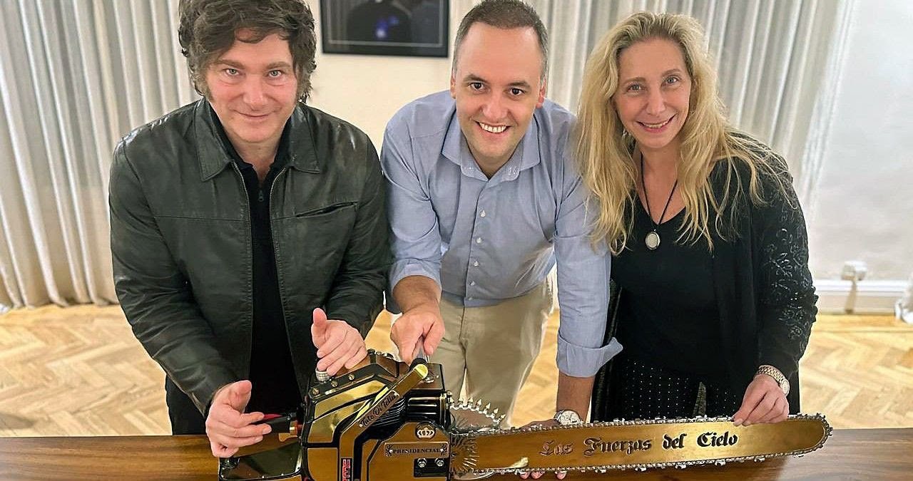 cb global data encuesta archivos : Economis